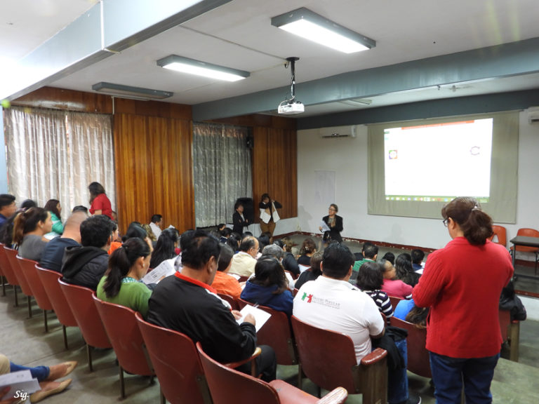 Reunión con padres de familia de primer grado. - EST. Núm. 1